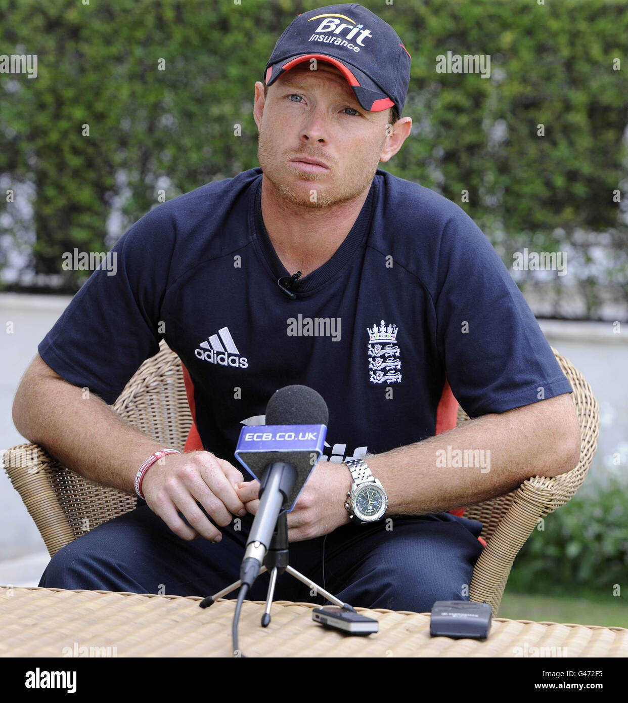 Cricket ian bell press conference team hotel delhi hi-res stock ...