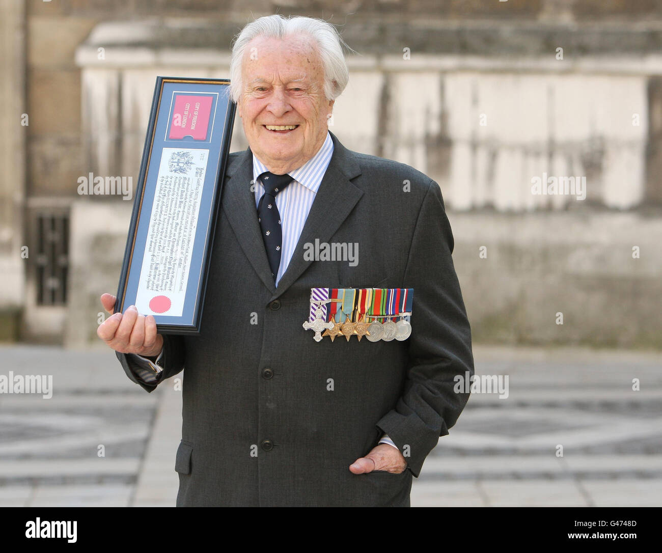 Squadron Leader Geoffrey Wellum DFC, the youngest Spitfire pilot to ...