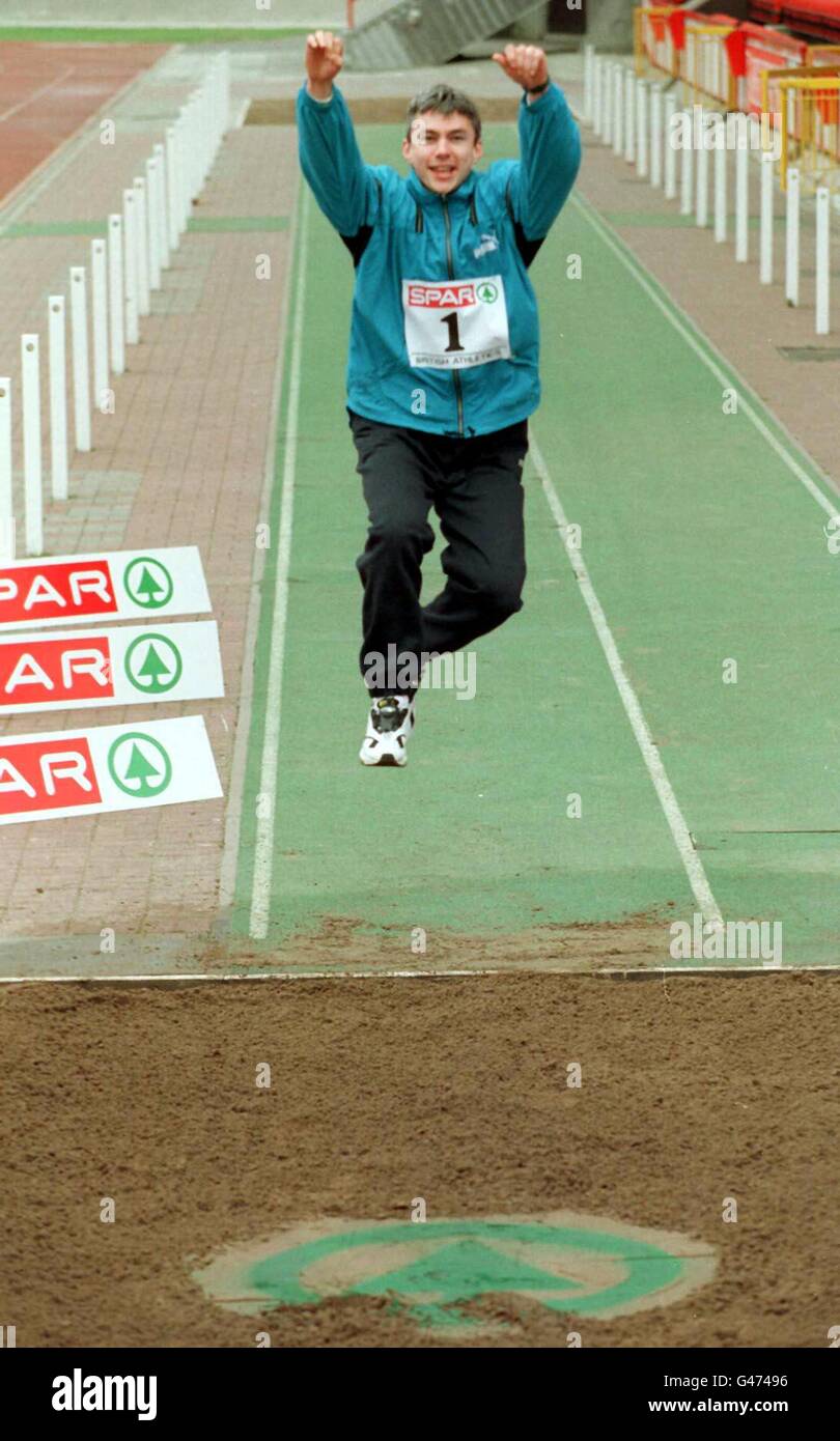 Tripple jump athletics hi-res stock photography and images - Alamy
