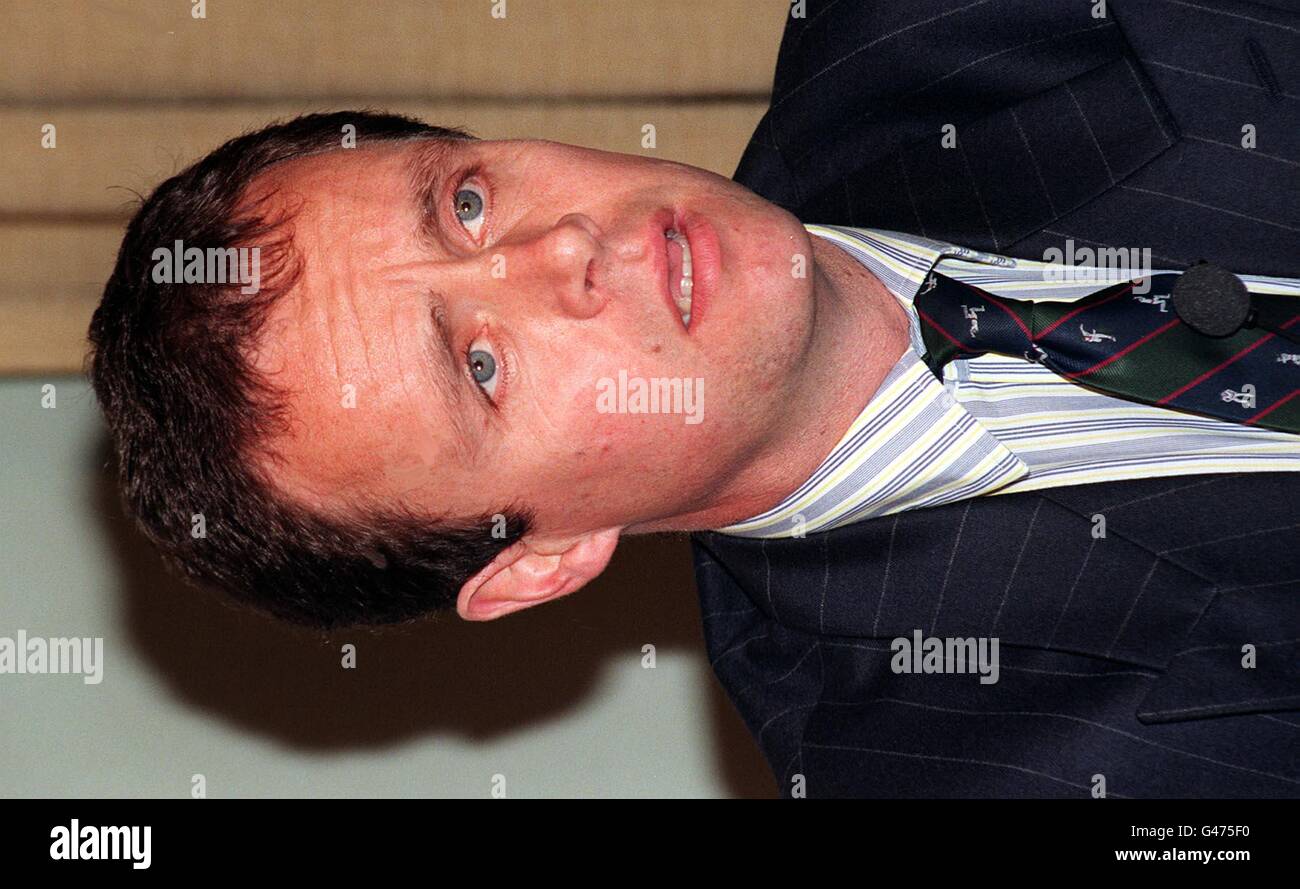 Detective Supt John Yates heading the investigation in the murder of ...