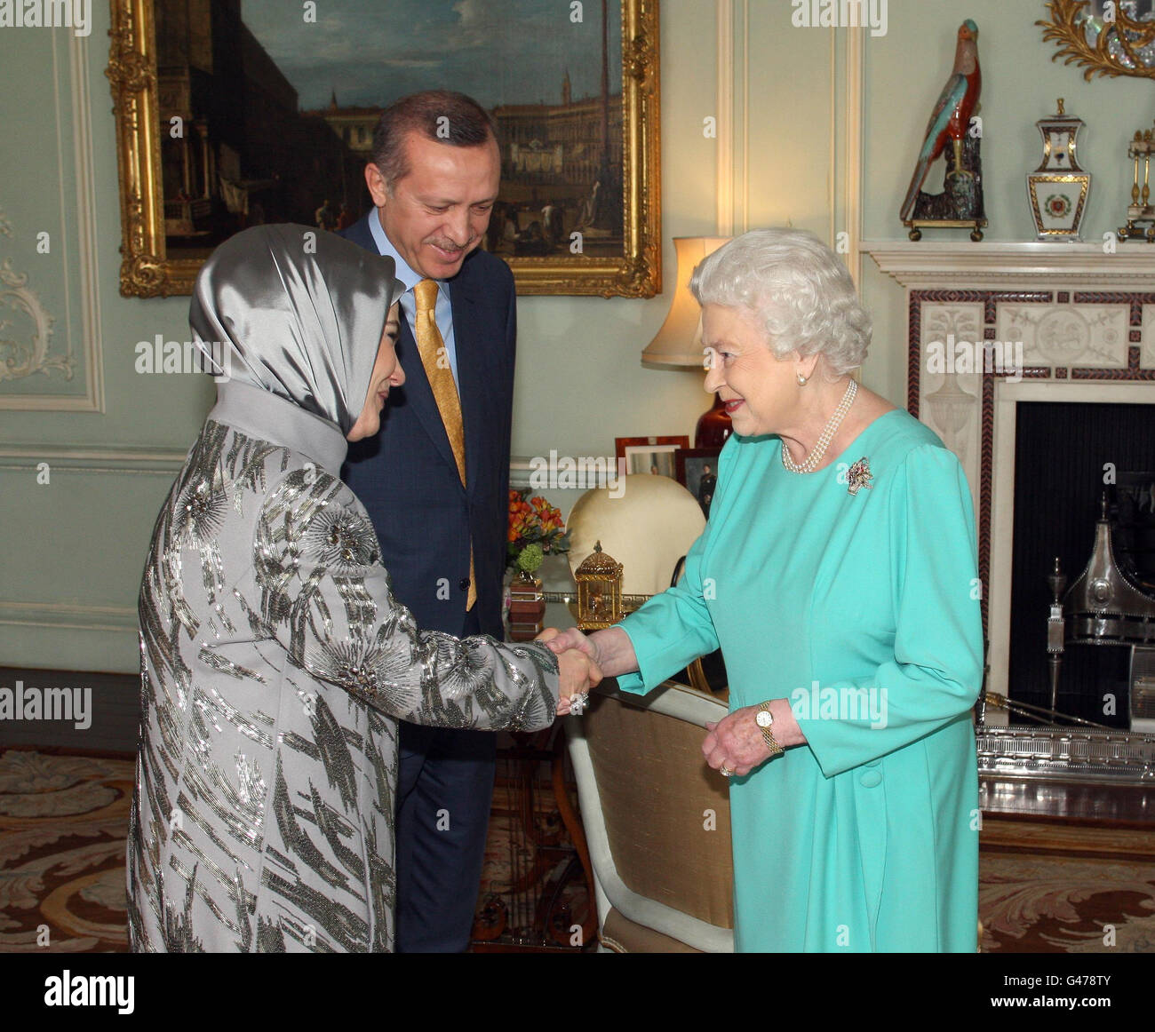 Queen meets Turkish PM Stock Photo - Alamy