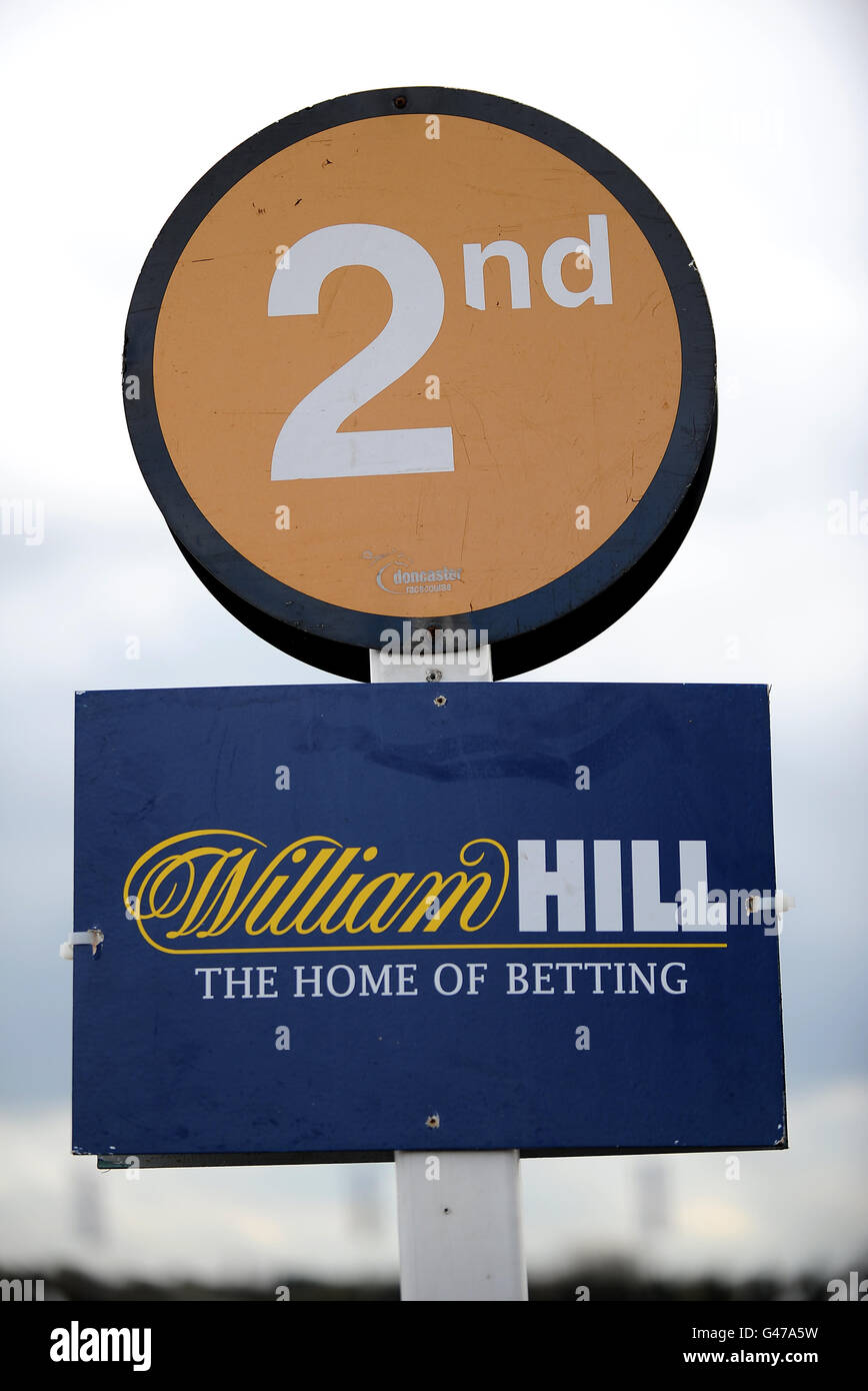 Horse racing races william hill branding sign appearance sponsor name ...