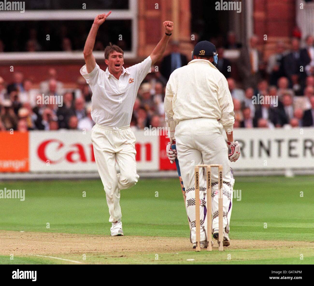Cricket michael atherton mark taylor hi-res stock photography and ...