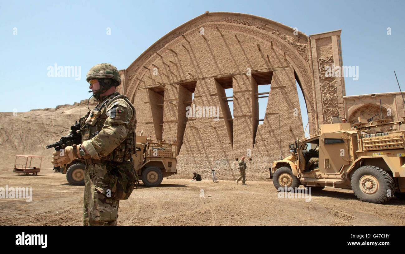 British troops on patrol at Castle Bost, Helmand Province, Afghanistan ...