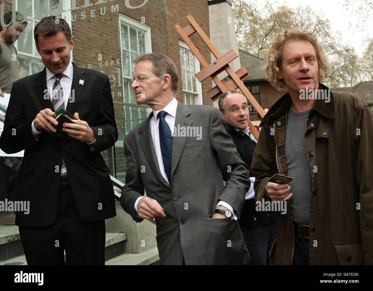 (left to right) Culture Secretary Jeremy Hunt MP, Tate Director ...