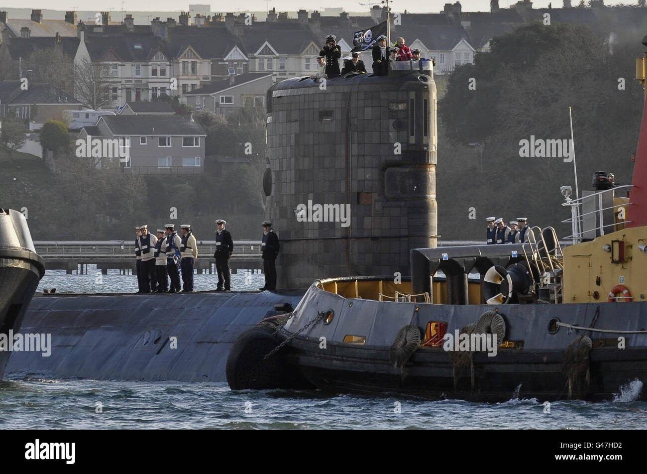 Hms triumph hi-res stock photography and images - Alamy