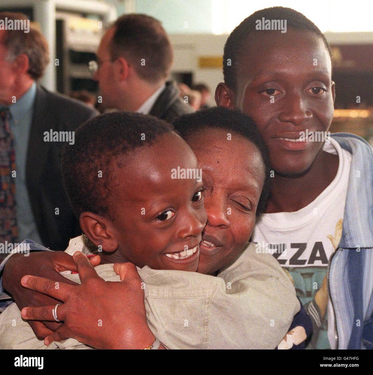 Evacuation of sierra leone hi-res stock photography and images - Alamy