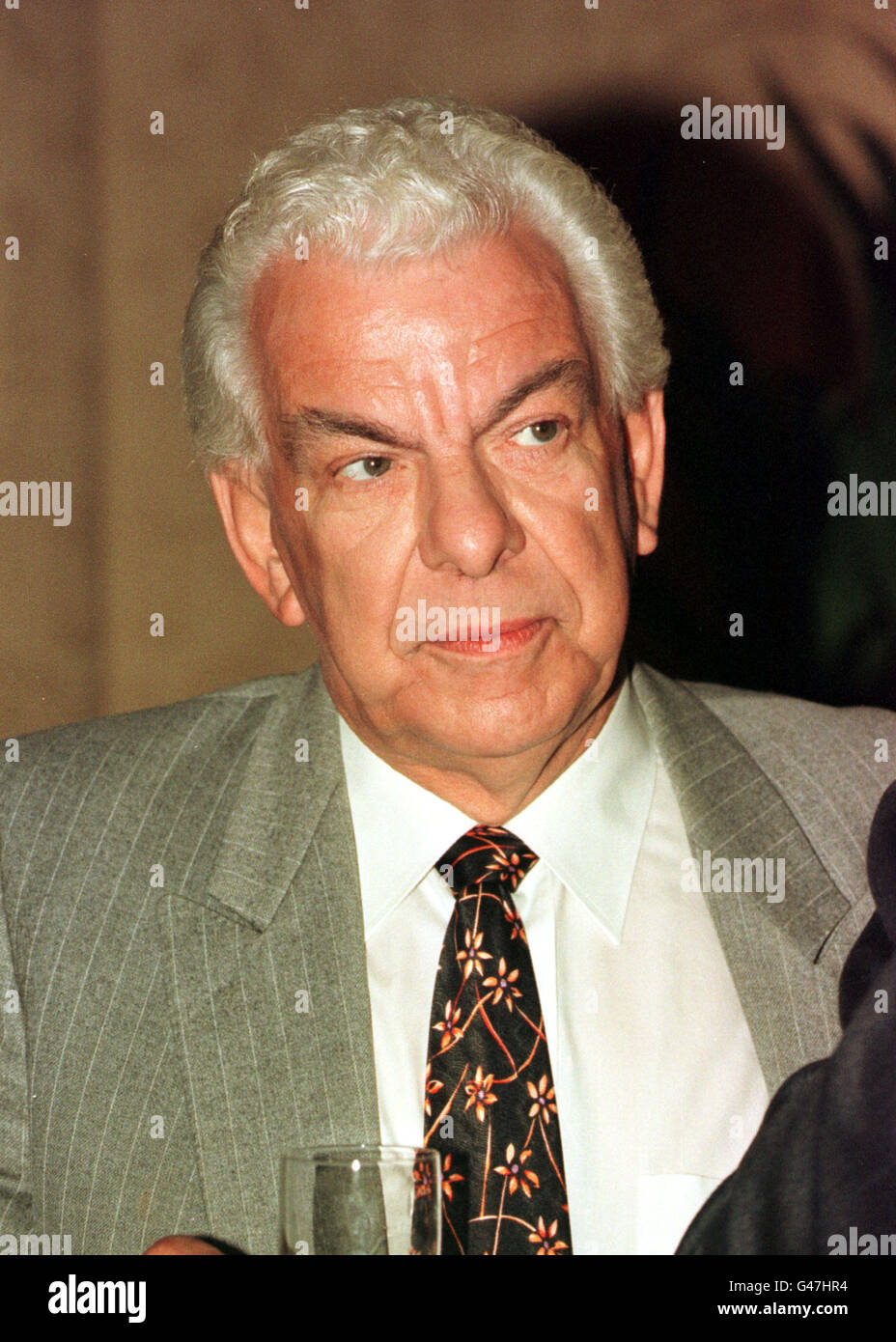 PA NEWS TV CELEBRITY BARRY CRYER Stock Photo - Alamy