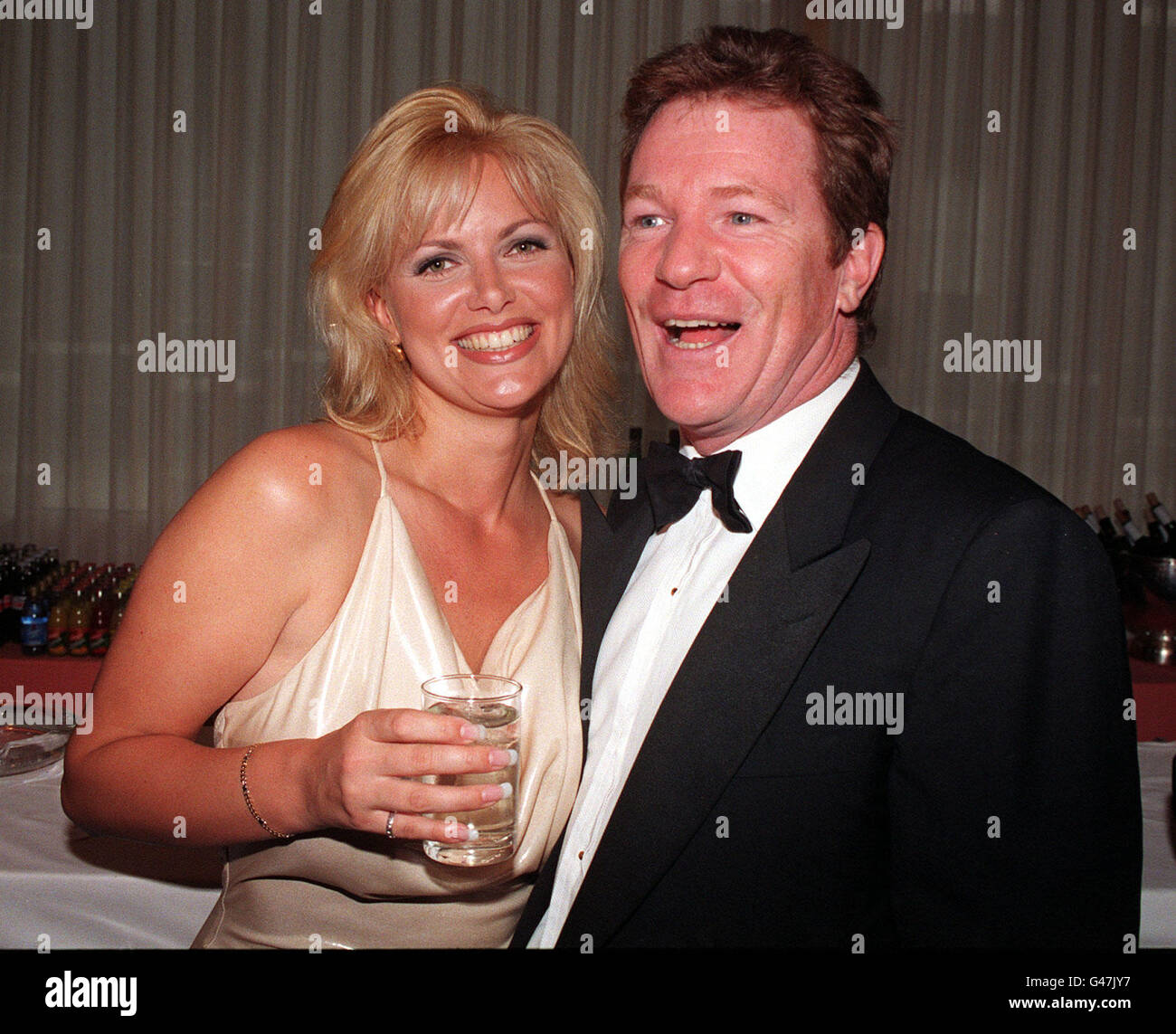 Jim davidson tv presenter comedian hi-res stock photography and images ...