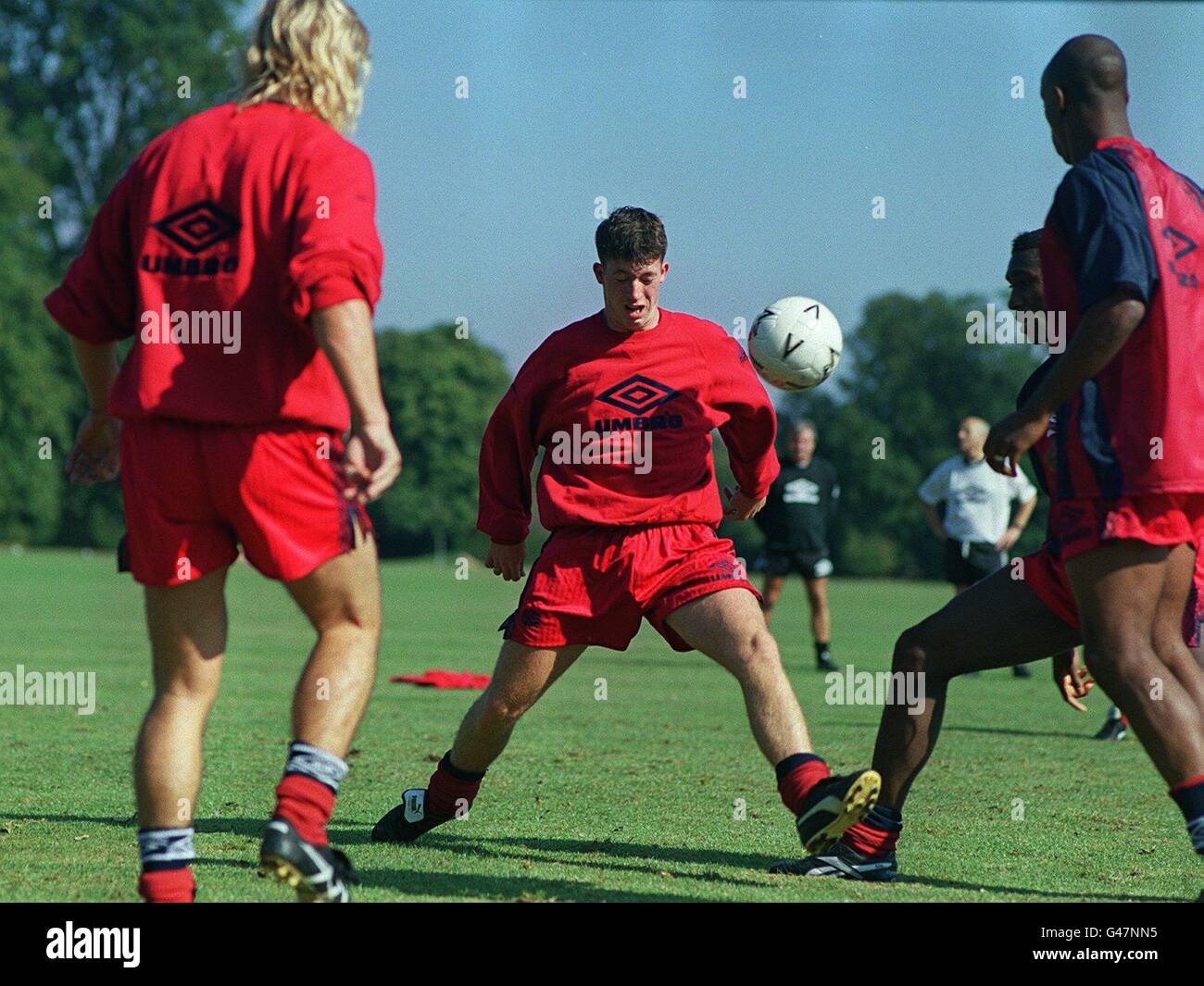 Robbie fowler at the england training session hi-res stock photography ...