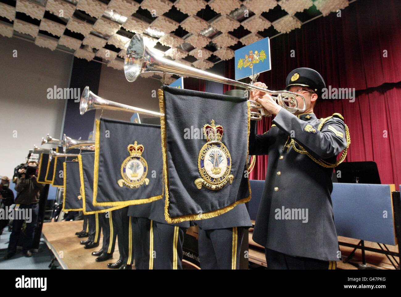 Raf band hi-res stock photography and images - Alamy