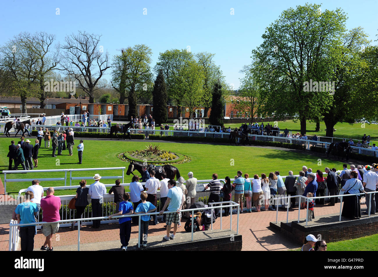 Family fun race day at lingfield park hi-res stock photography and ...