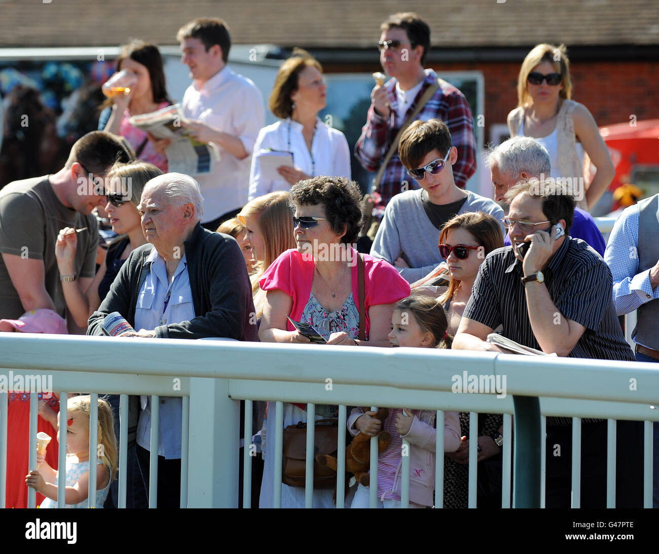 Family fun race day at lingfield park hi-res stock photography and ...