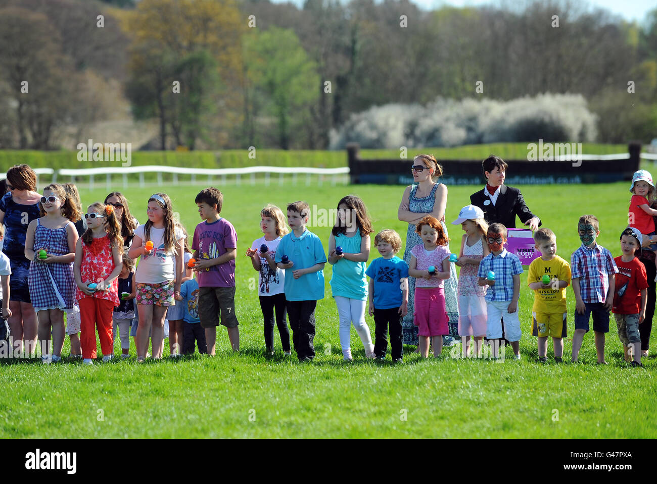 Family fun race day at lingfield park hi-res stock photography and ...