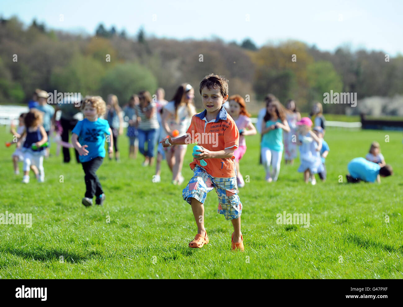 Family fun race day at lingfield park hi-res stock photography and ...