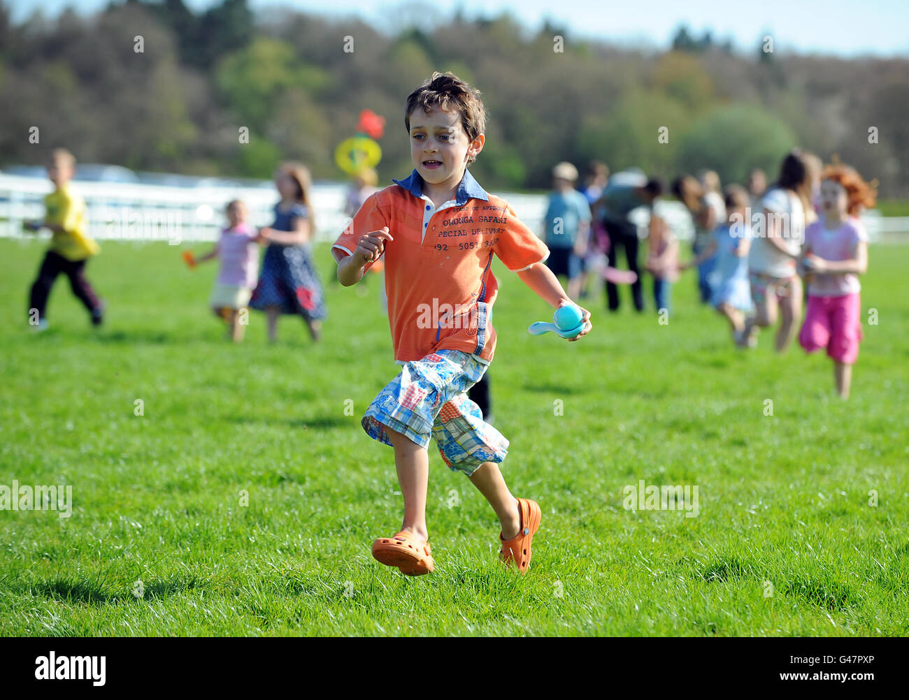 Family fun race day at lingfield park hi-res stock photography and ...