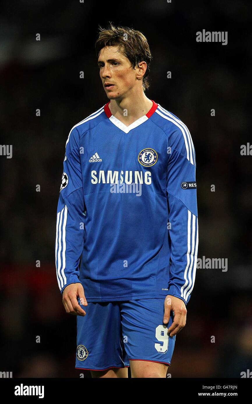 Fernando torres old trafford chelsea hi-res stock photography and ...