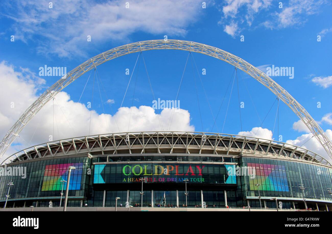 Coldplay's performance was a theatrical masterpiece at Wembly Stadium ...