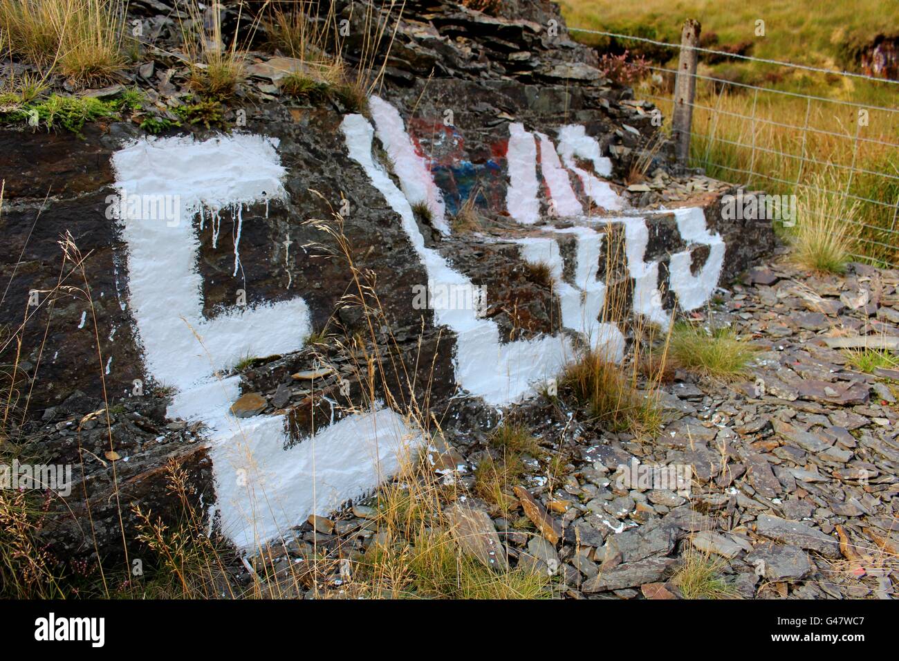 Rural graffiti hi-res stock photography and images - Alamy