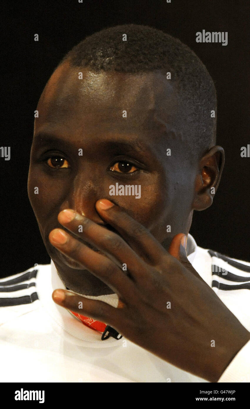 31st virgin london marathon winners photocall hi-res stock photography ...