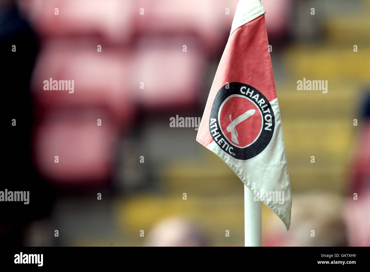 Detail of a charlton athletic corner flag hi-res stock photography and ...