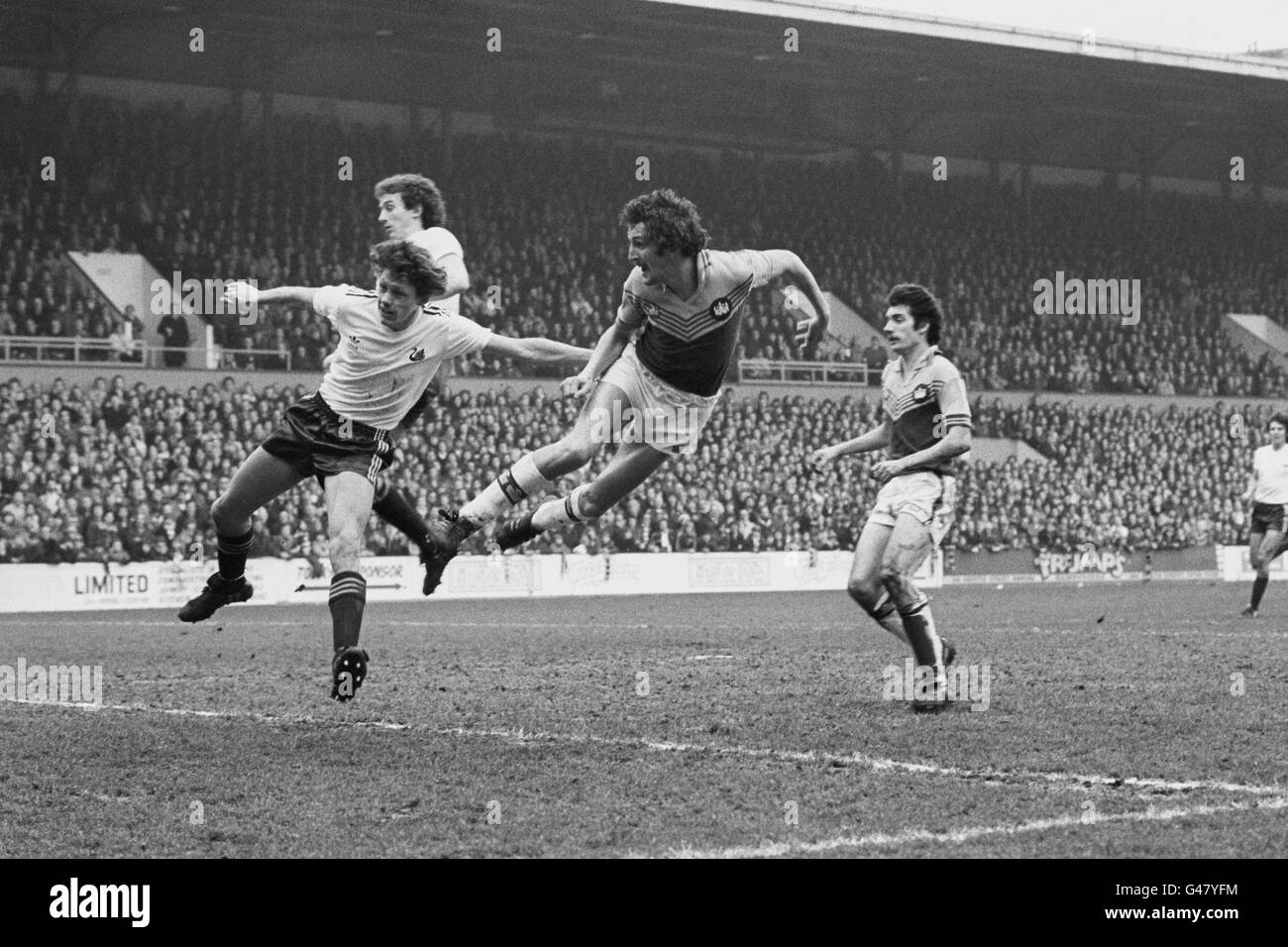 David cross west ham hi-res stock photography and images - Alamy