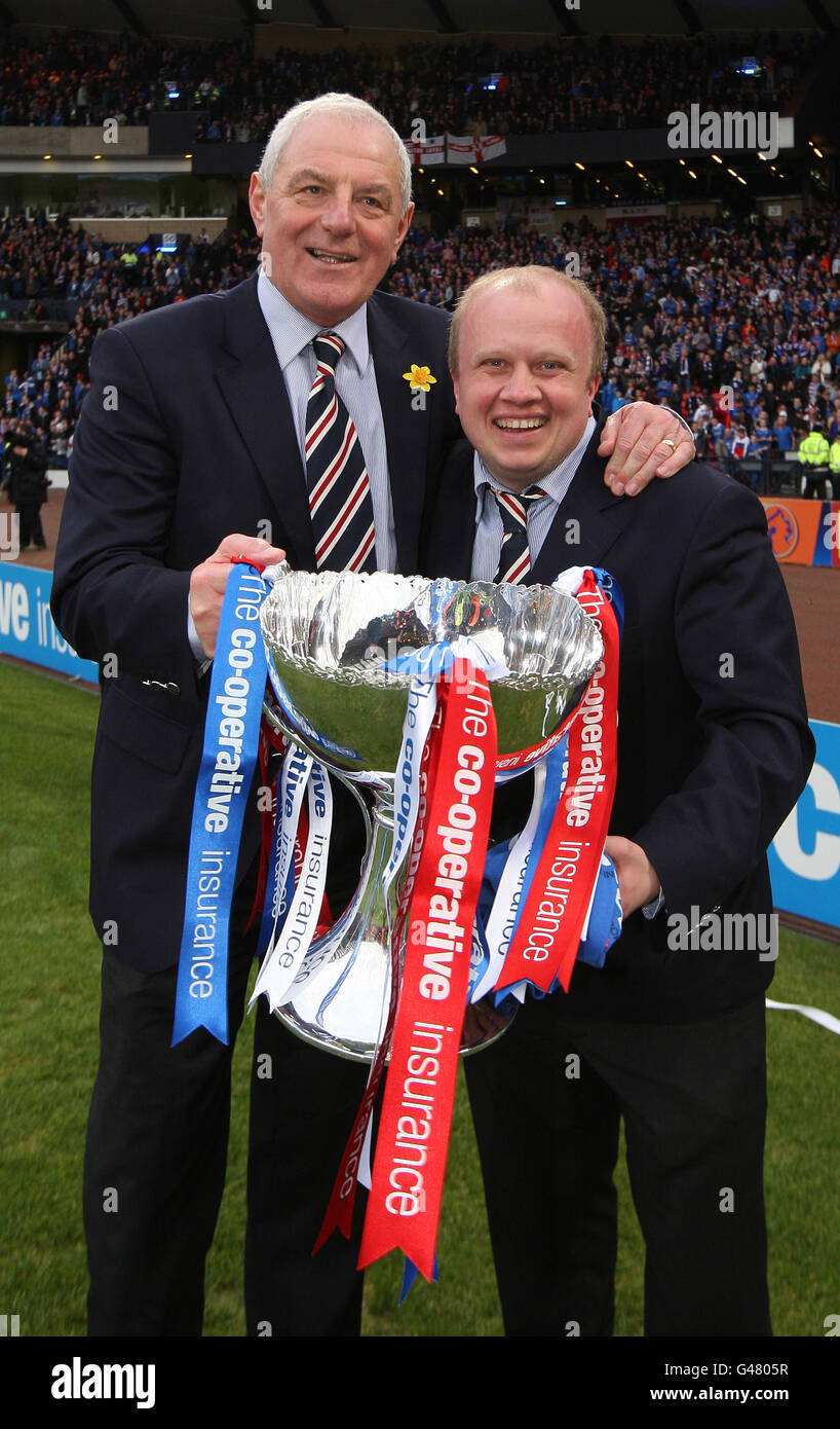 (L-R) Rangers' manager Walter Smith and Team Analyst Steve Harvey ...
