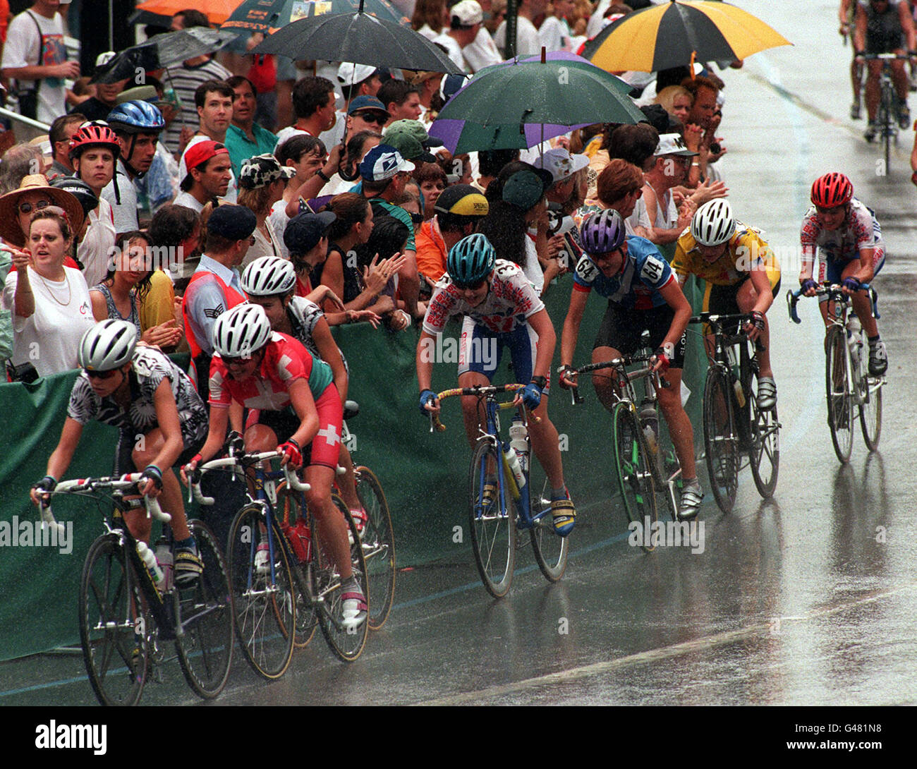 OLYMPICS Road Race rain Stock Photo - Alamy