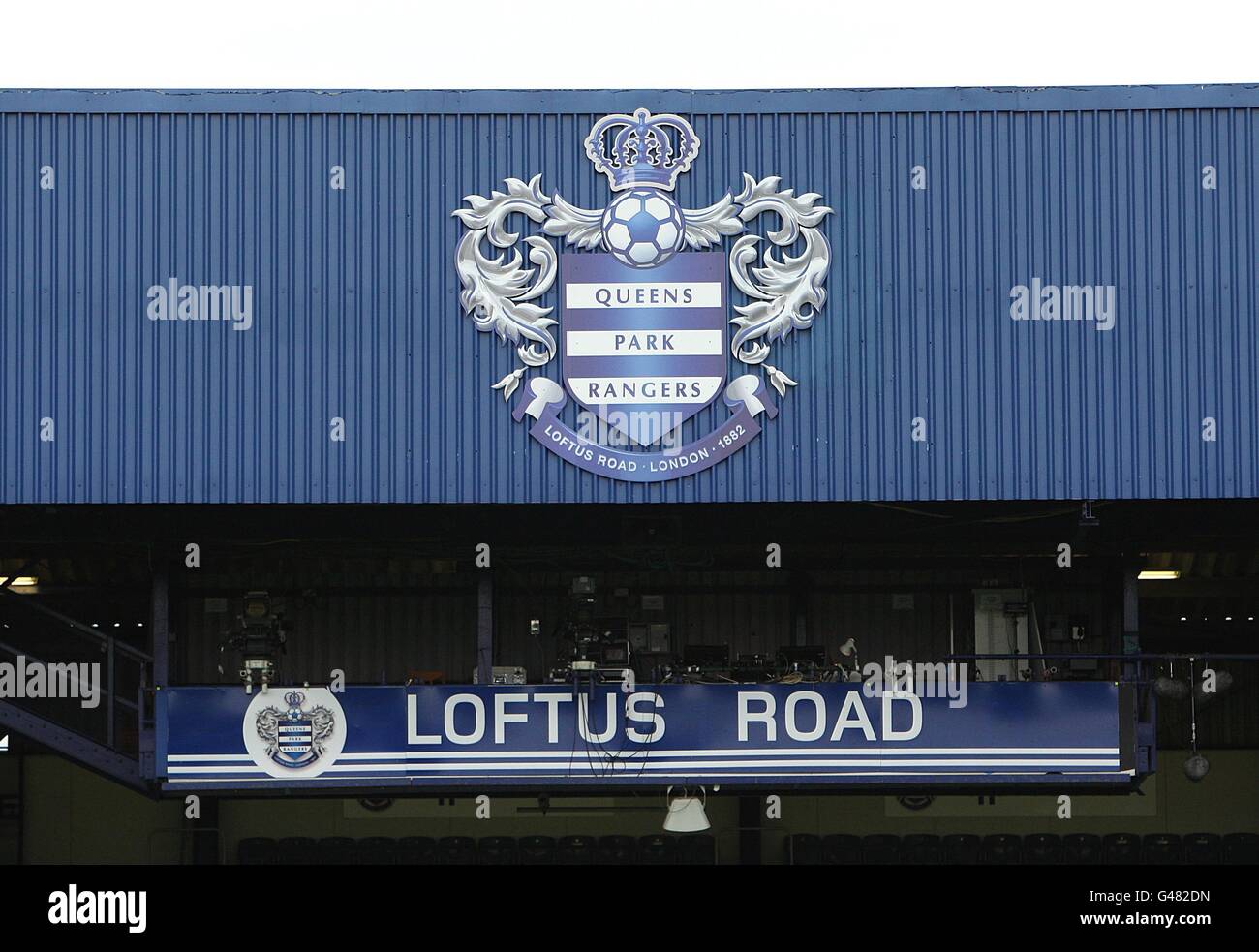 Sheffield united football logo hi-res stock photography and images - Alamy