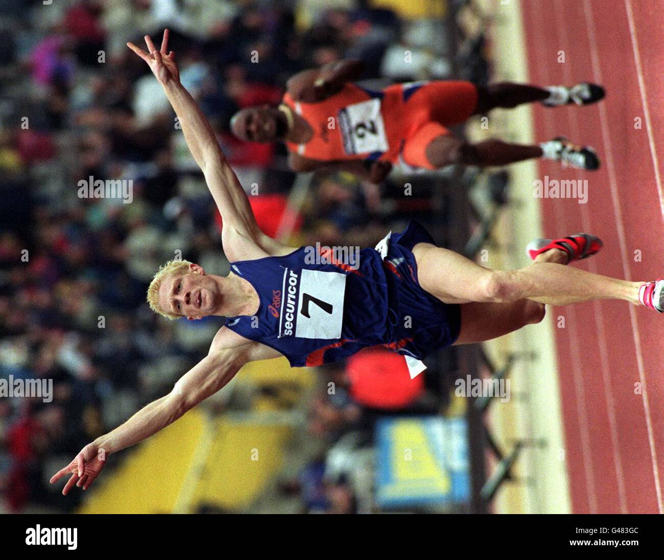 Athletics Thomas wins 400m Stock Photo - Alamy