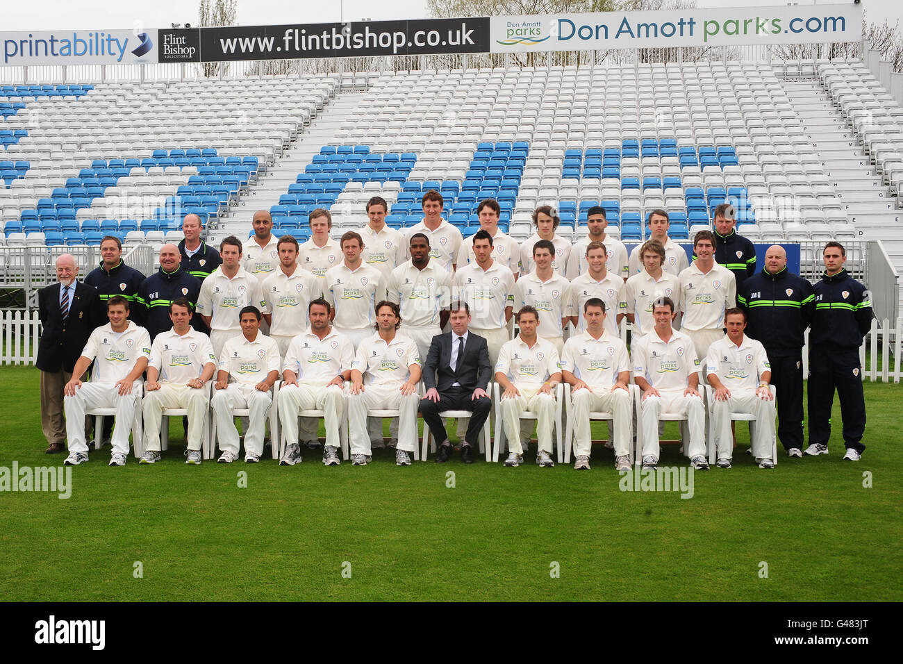 Derbyshire county cricket team photocall hi-res stock photography and ...