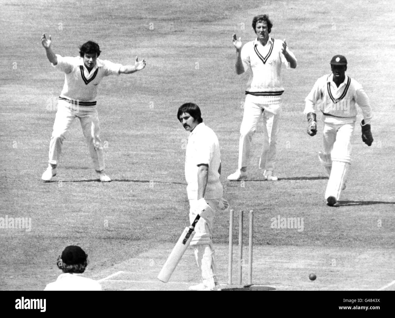 Graham gooch hi-res stock photography and images - Alamy