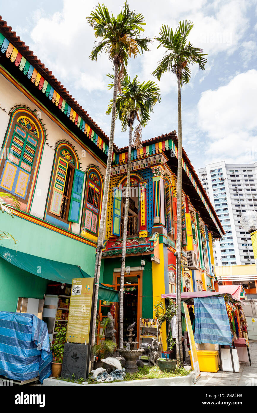 High rise apartments singapore hi-res stock photography and images - Alamy