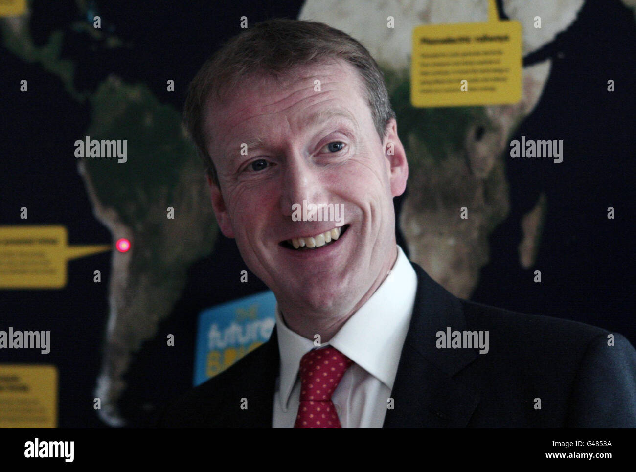 Scottish Liberal Democrat leader Tavish Scott during a tour of the ...