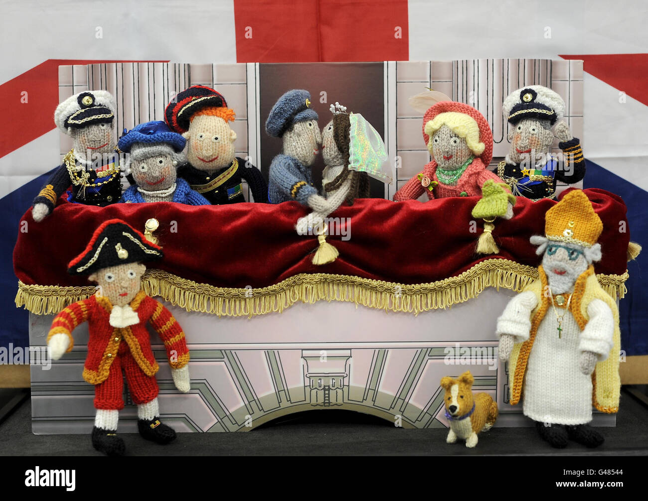 Knitted figures hi-res stock photography and images - Alamy