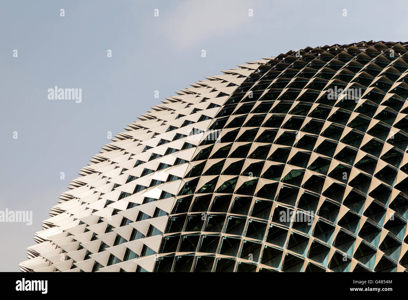 Unique rooftop design of Singapore's famous Esplanade Theatres on the ...
