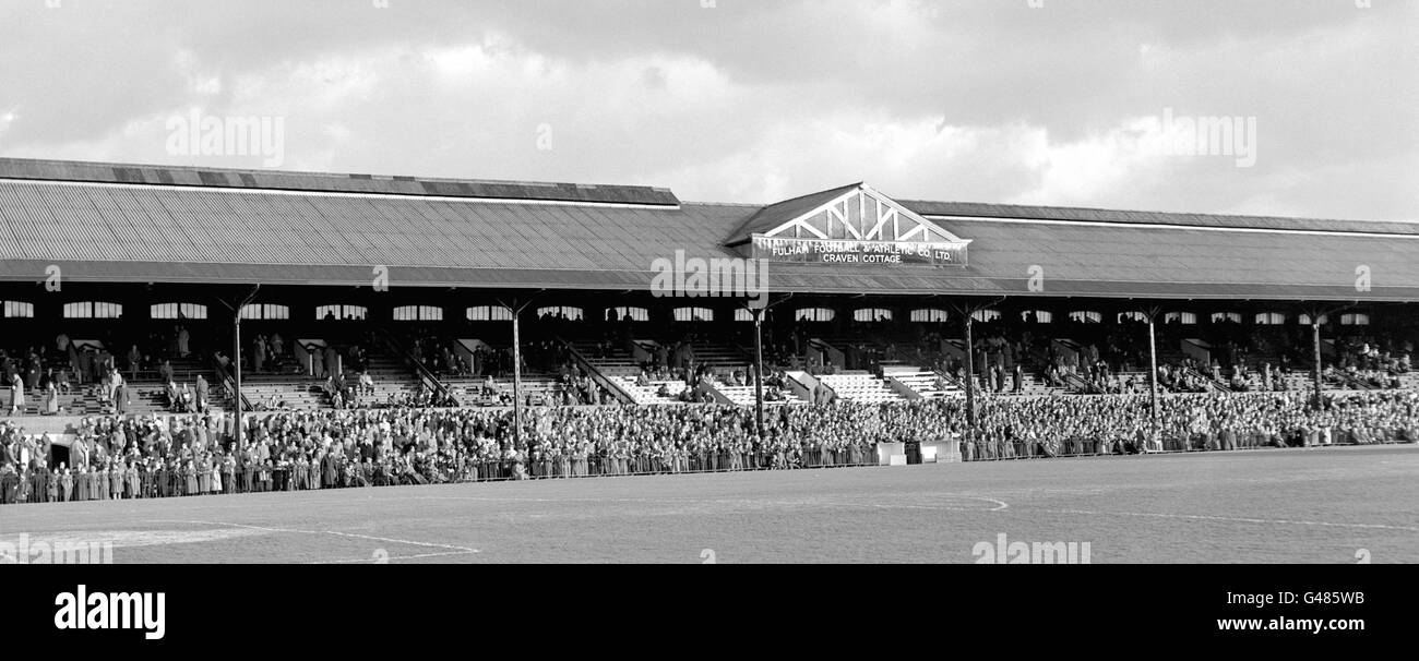 Stevenage Road Stand at Craven Cottage, home of Fulham Stock Photo - Alamy