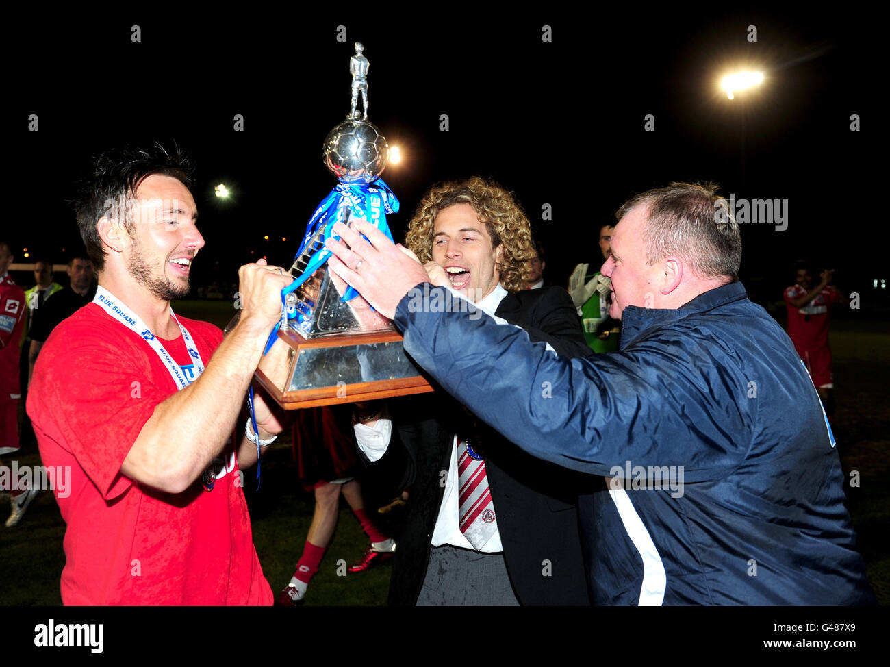 Crawley Town's Matt Tubbs (left), Sergio Torres (centre) and manager ...