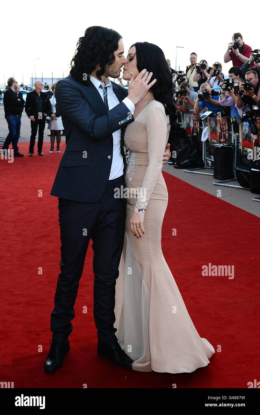 Katy Perry And Russell Brand Wedding Photos Hello Magazine