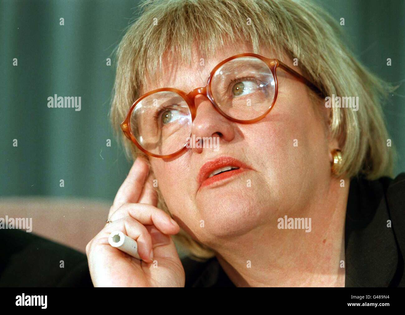 Mo mowlam castle buildings hi-res stock photography and images - Alamy