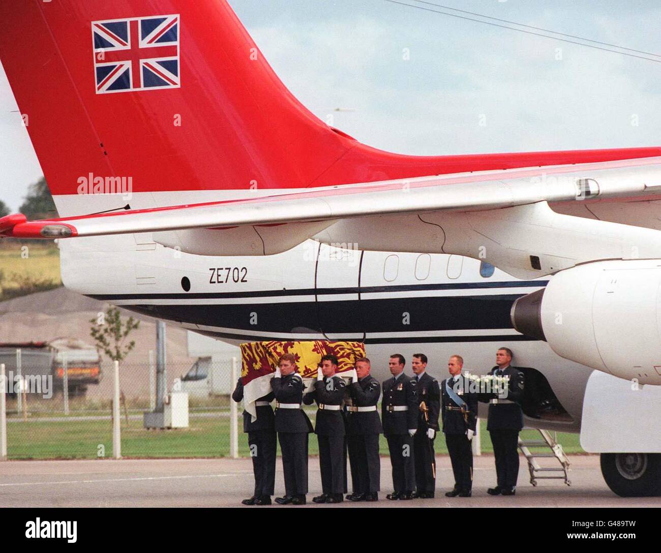 Princess Diana - Funeral Procession - RAF Northolt Stock Photo - Alamy