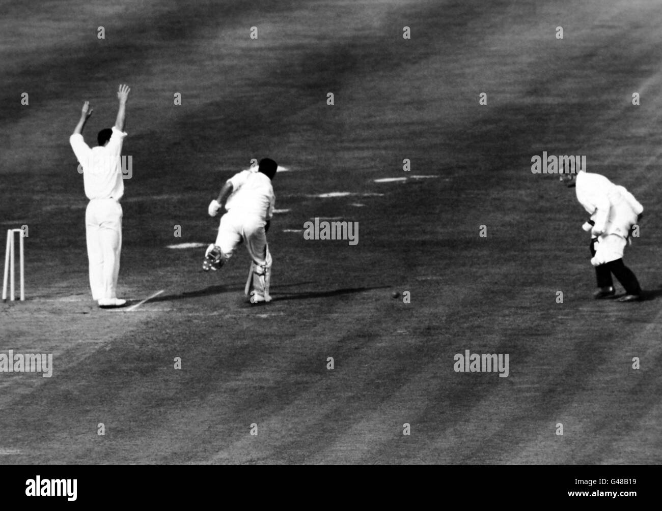 Cricket - First Test Match - England v South Africa - Third Day - Lord ...