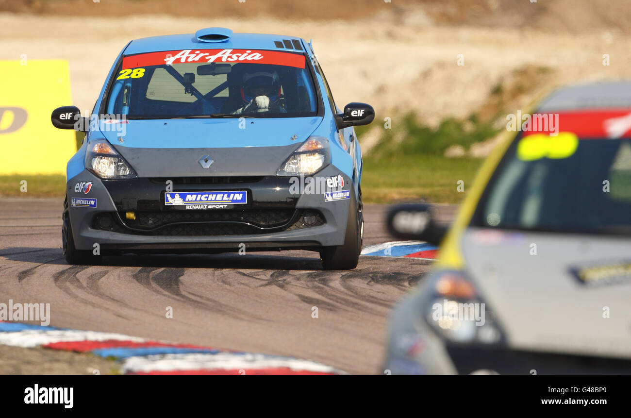 Motor Racing - The ELF Renault Clio Cup - Day One - Thruxton Circuit ...