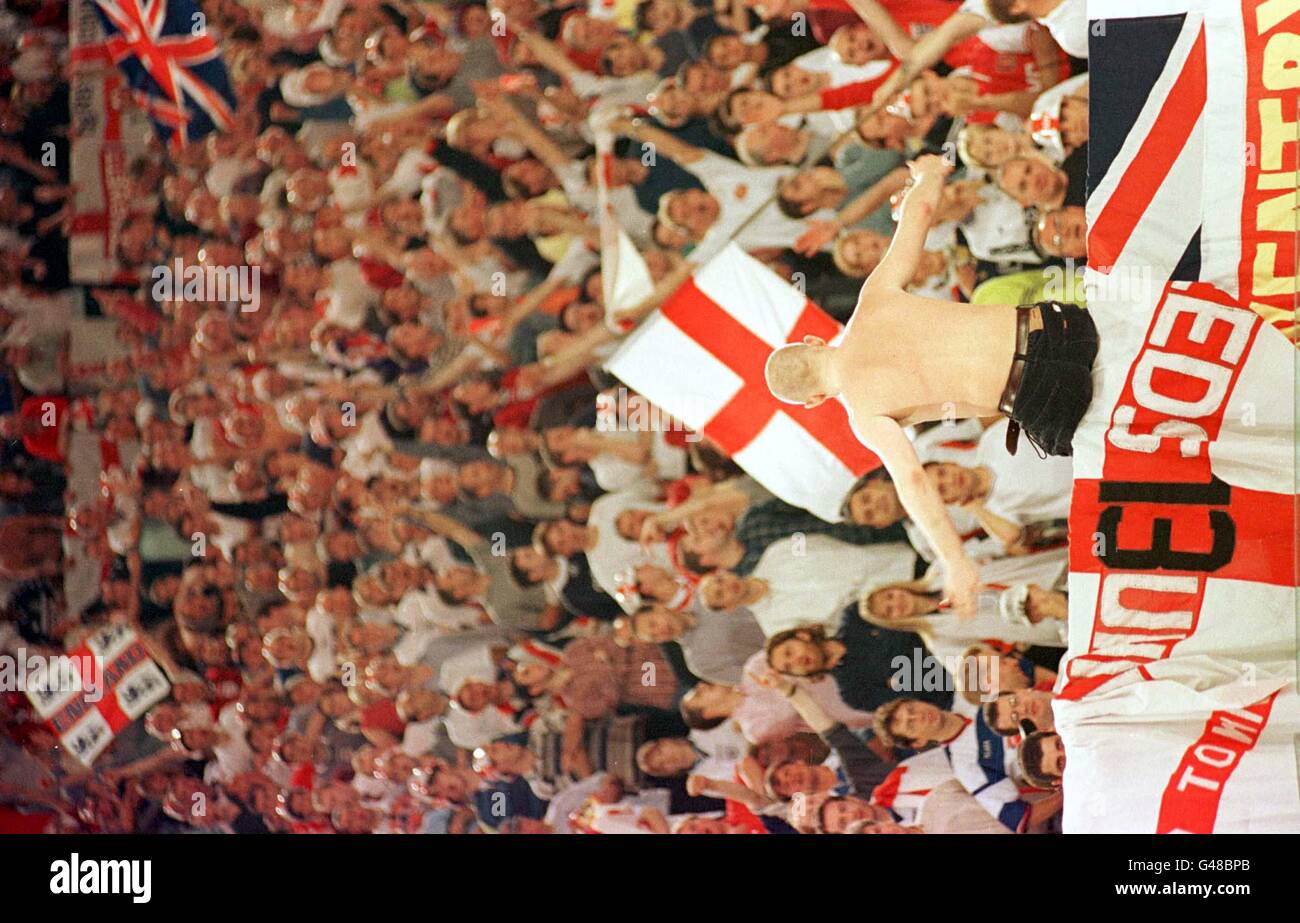 SOCCER England fans Stock Photo - Alamy