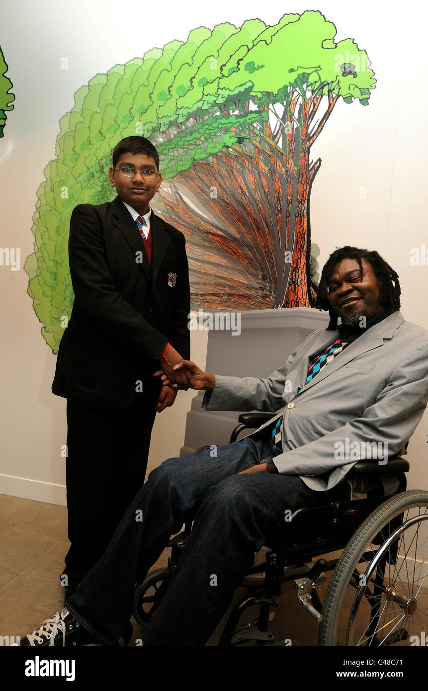 12 from hands with fourth plinth artist yinka shonibare hi-res stock ...