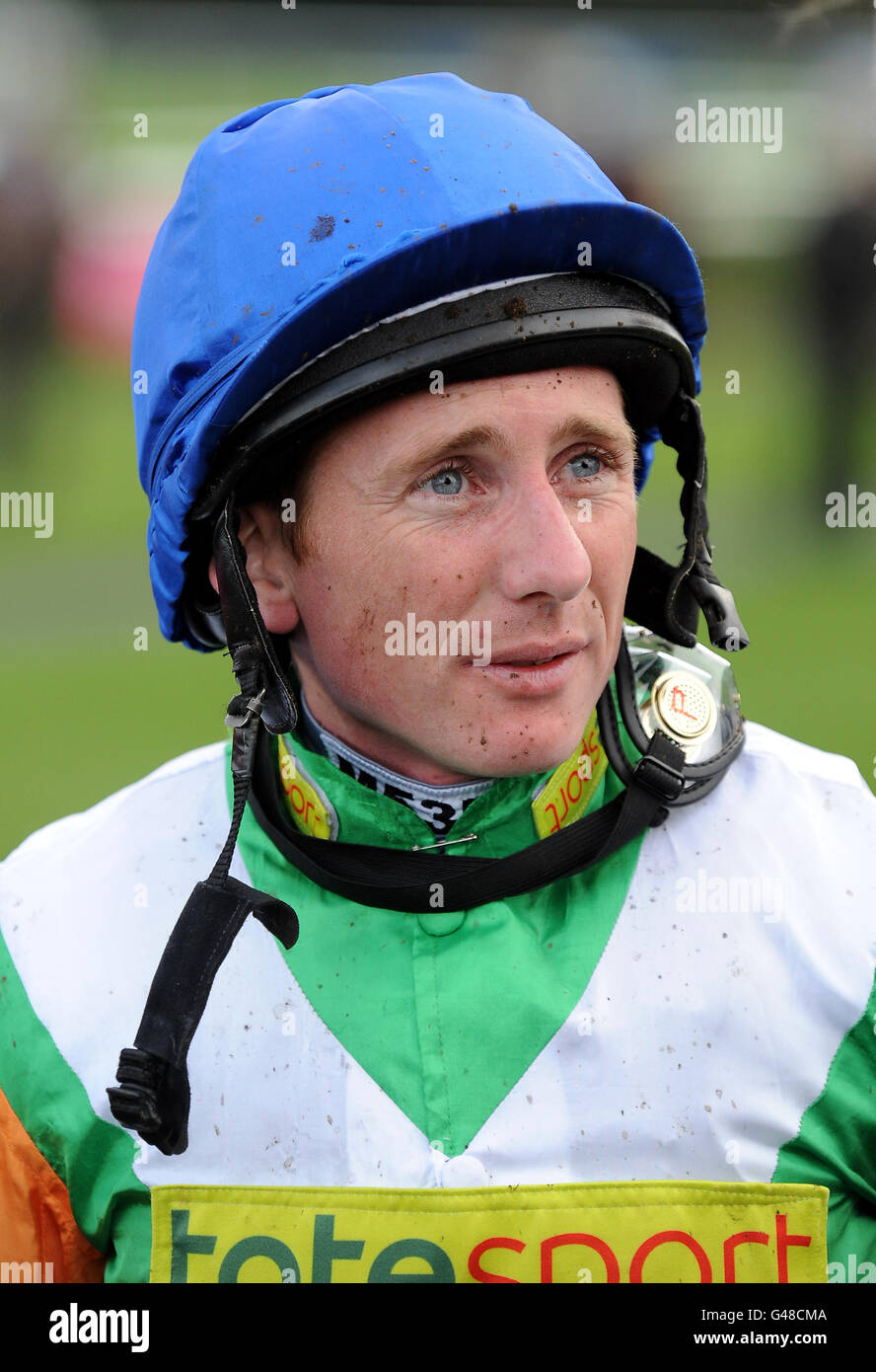 Paul hanagan at doncaster races hi-res stock photography and images - Alamy