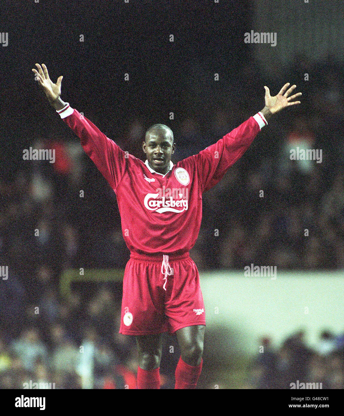 Which spurs won 2 0 hi-res stock photography and images - Alamy