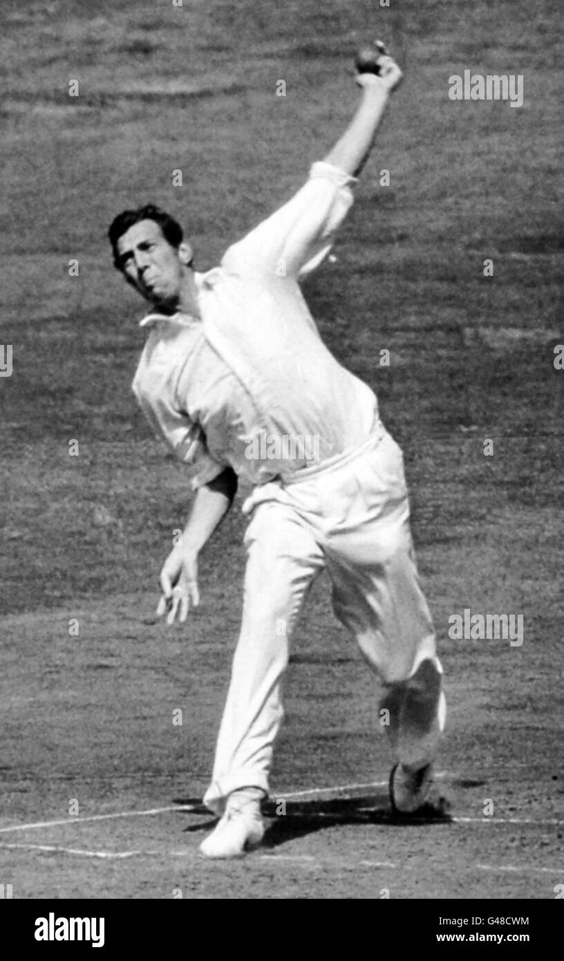 World xi cricket Black and White Stock Photos & Images - Alamy