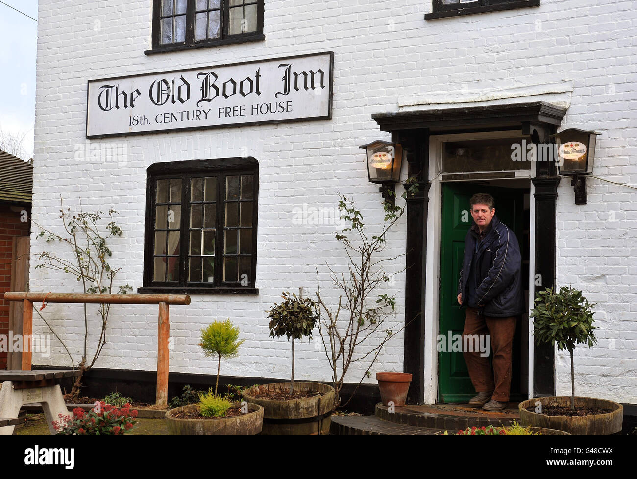The old boot inn at the village of stanford dingley hi-res stock ...