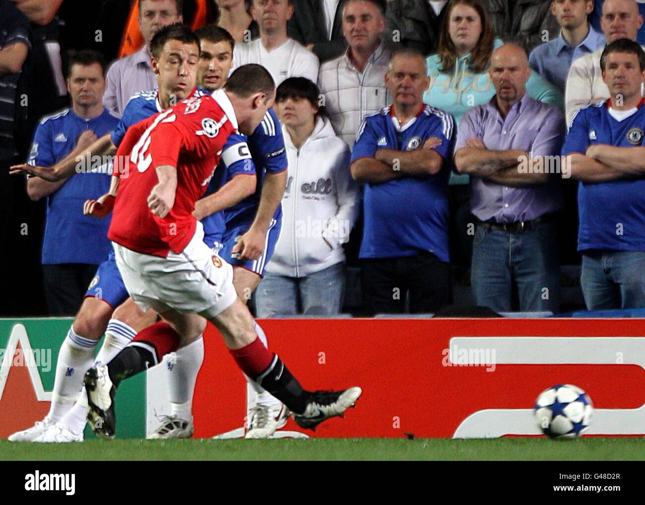 Wayne bridge champions league hi-res stock photography and images - Alamy